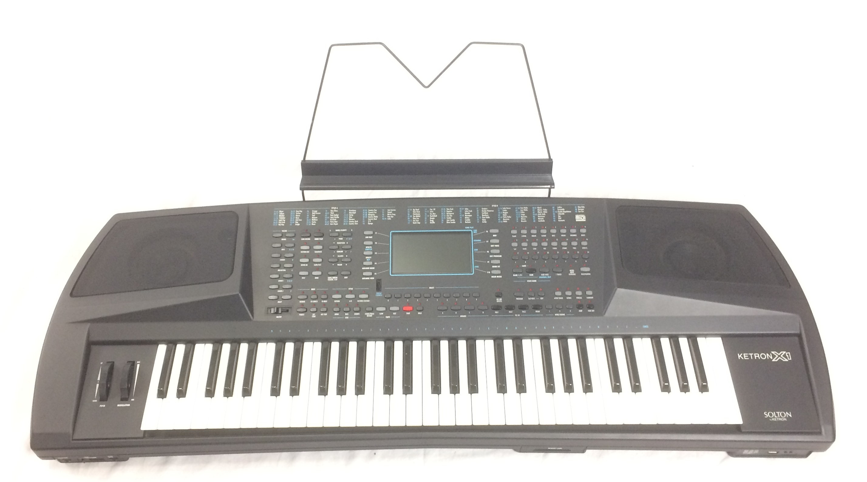 Ketron X1 con custodia e accessori | Workstation Ketron