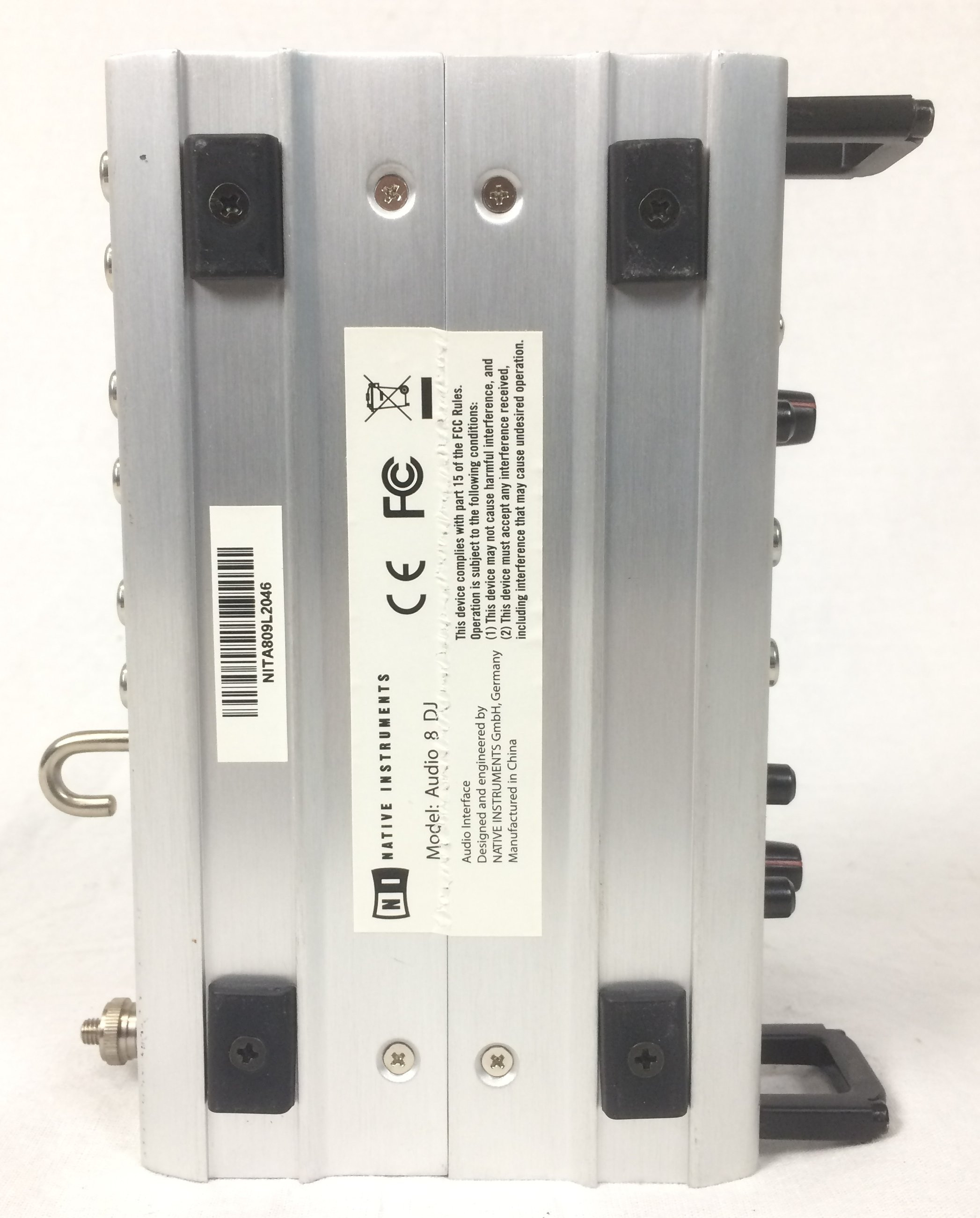 Native Instruments Audio 8 DJ | Schede Audio Native Instruments