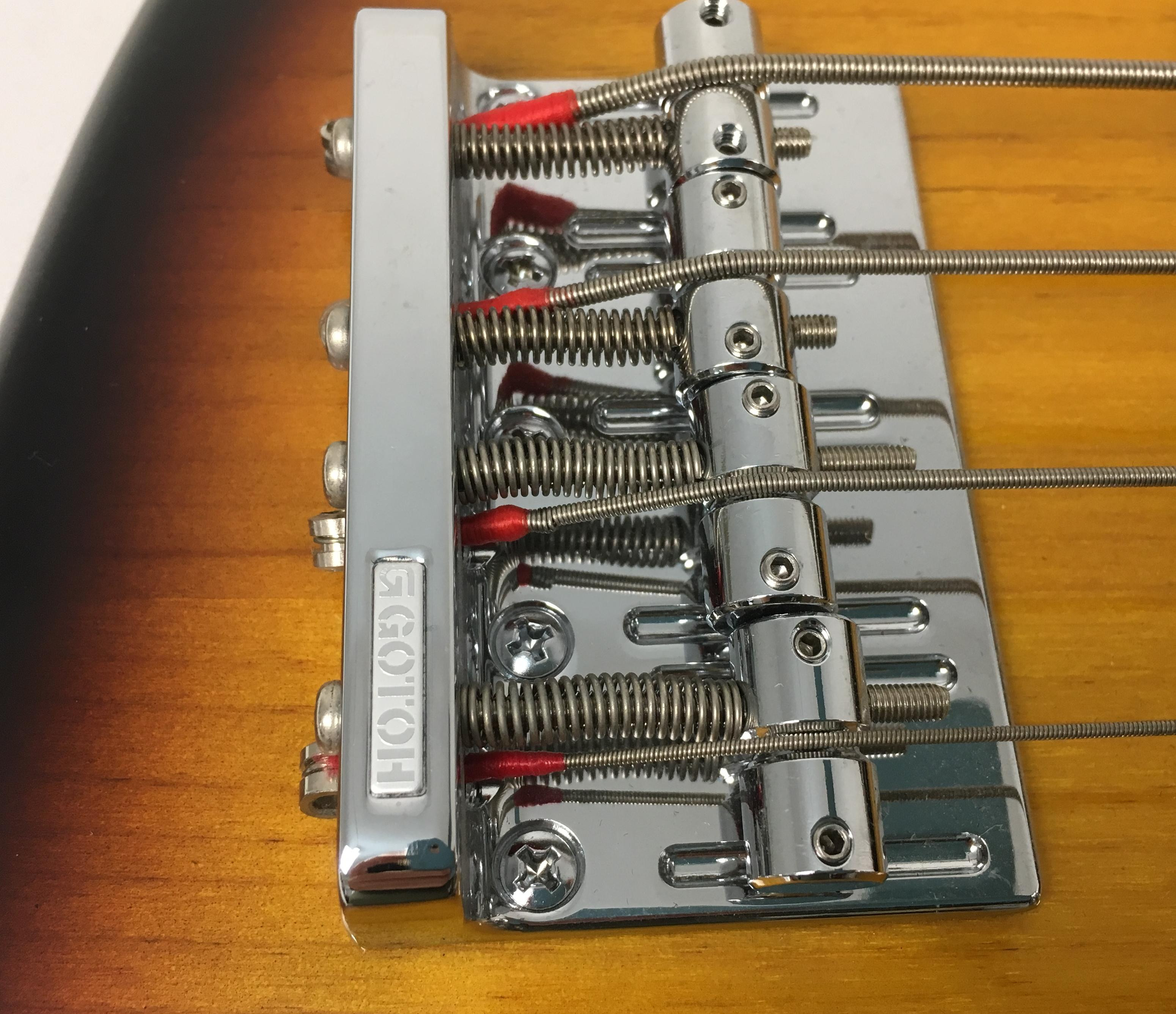 Jim Reed Jazz Bass con custodia e tracolla | Bassi Elettrici Jim Reed