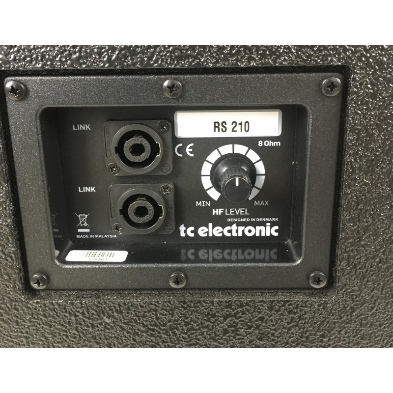 Tc Electronic RS210 400W con custodia | Amplificatori Tc Electronic