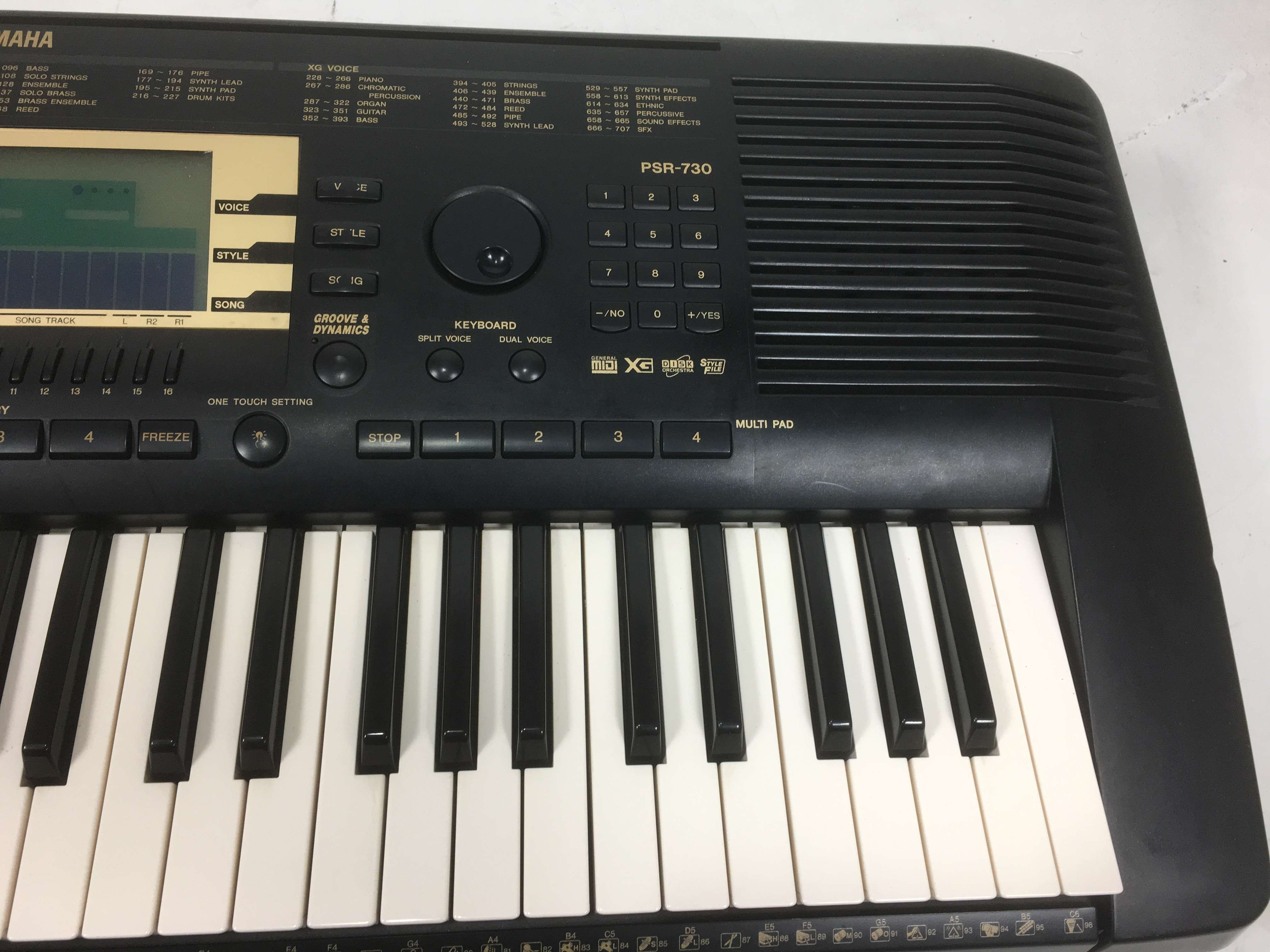 Yamaha PSR 730 con custodia e manuale | Workstation Yamaha