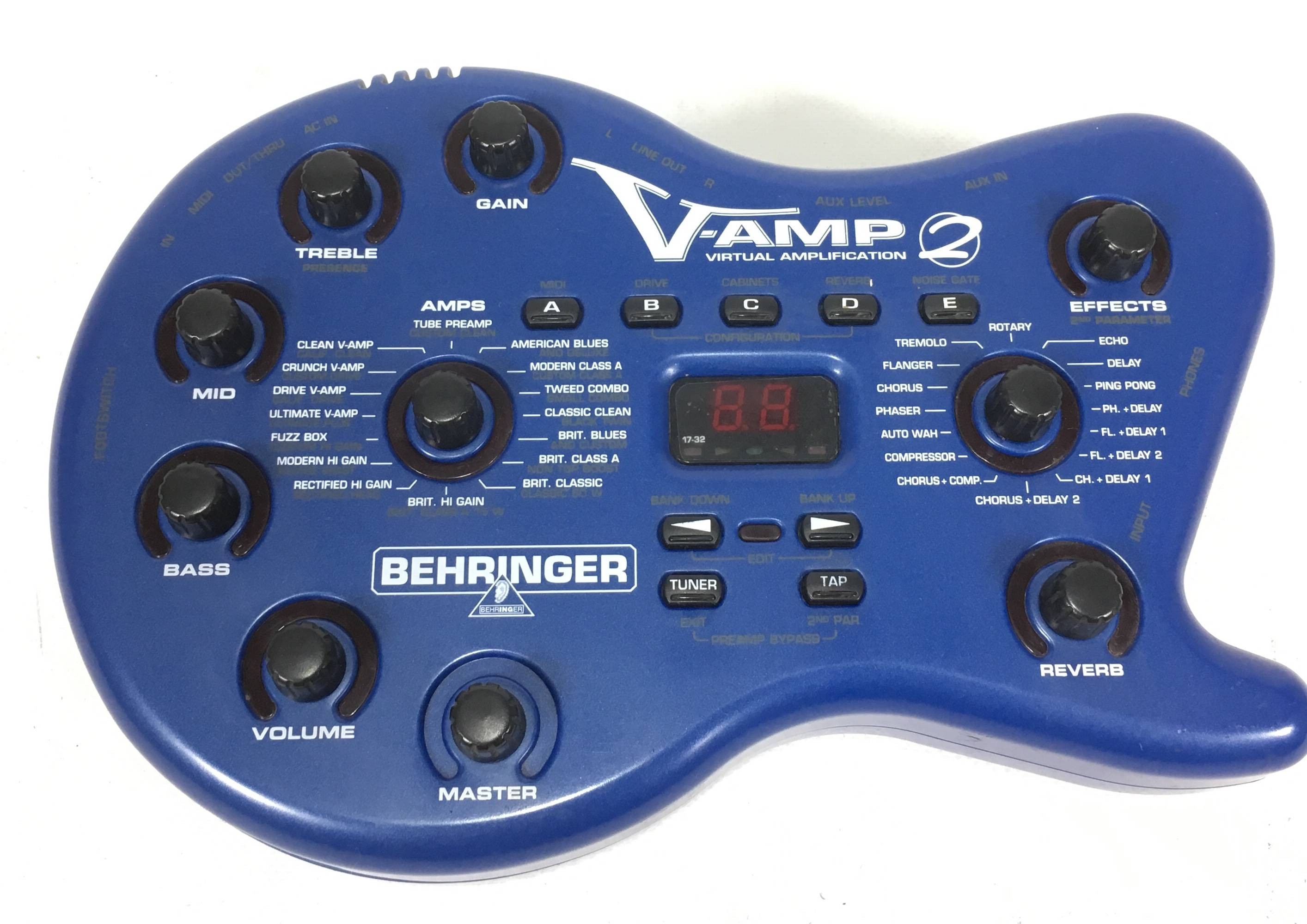 Behringer V-Amp II con footswitch | Effetti Behringer