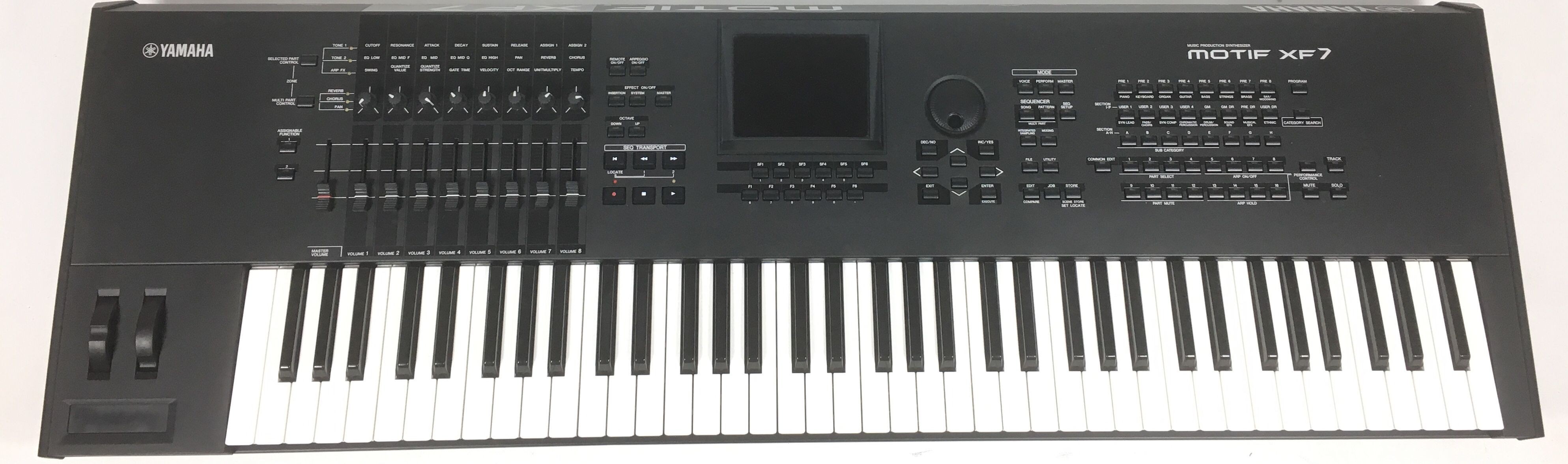 Yamaha Motif XF-7 con custodia | Workstation Yamaha