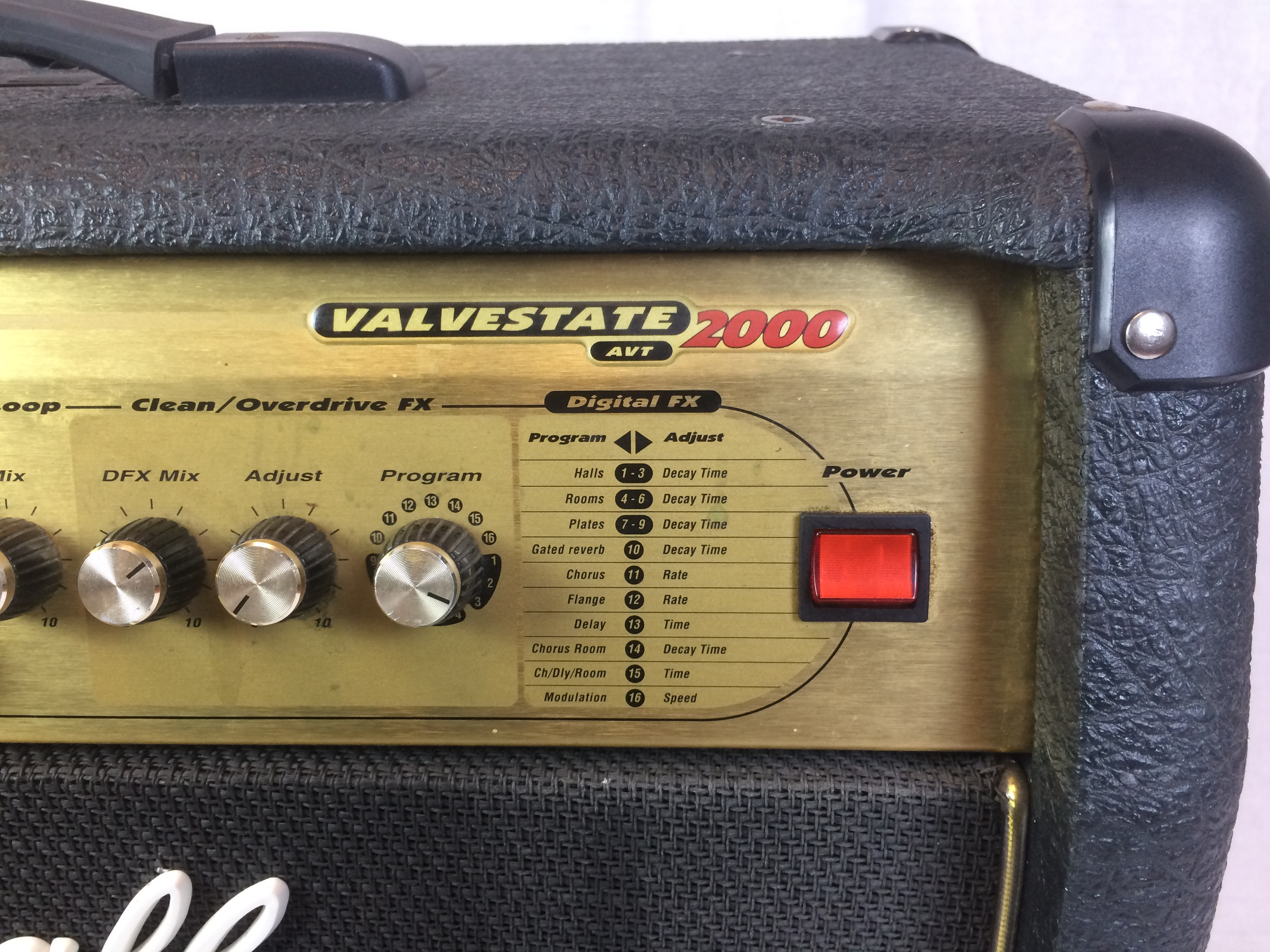 Amplificatore chitarra Marshall AVT 100 - Valvestate 2000