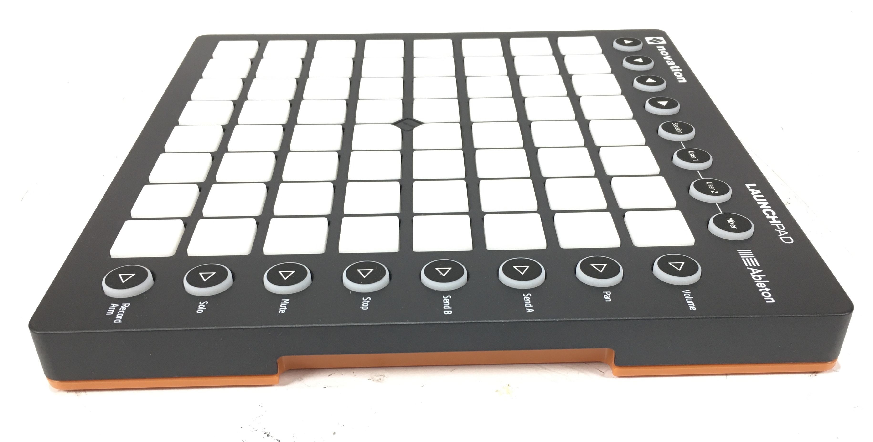 Novation Launchpad MKII | Master e Controller Novation