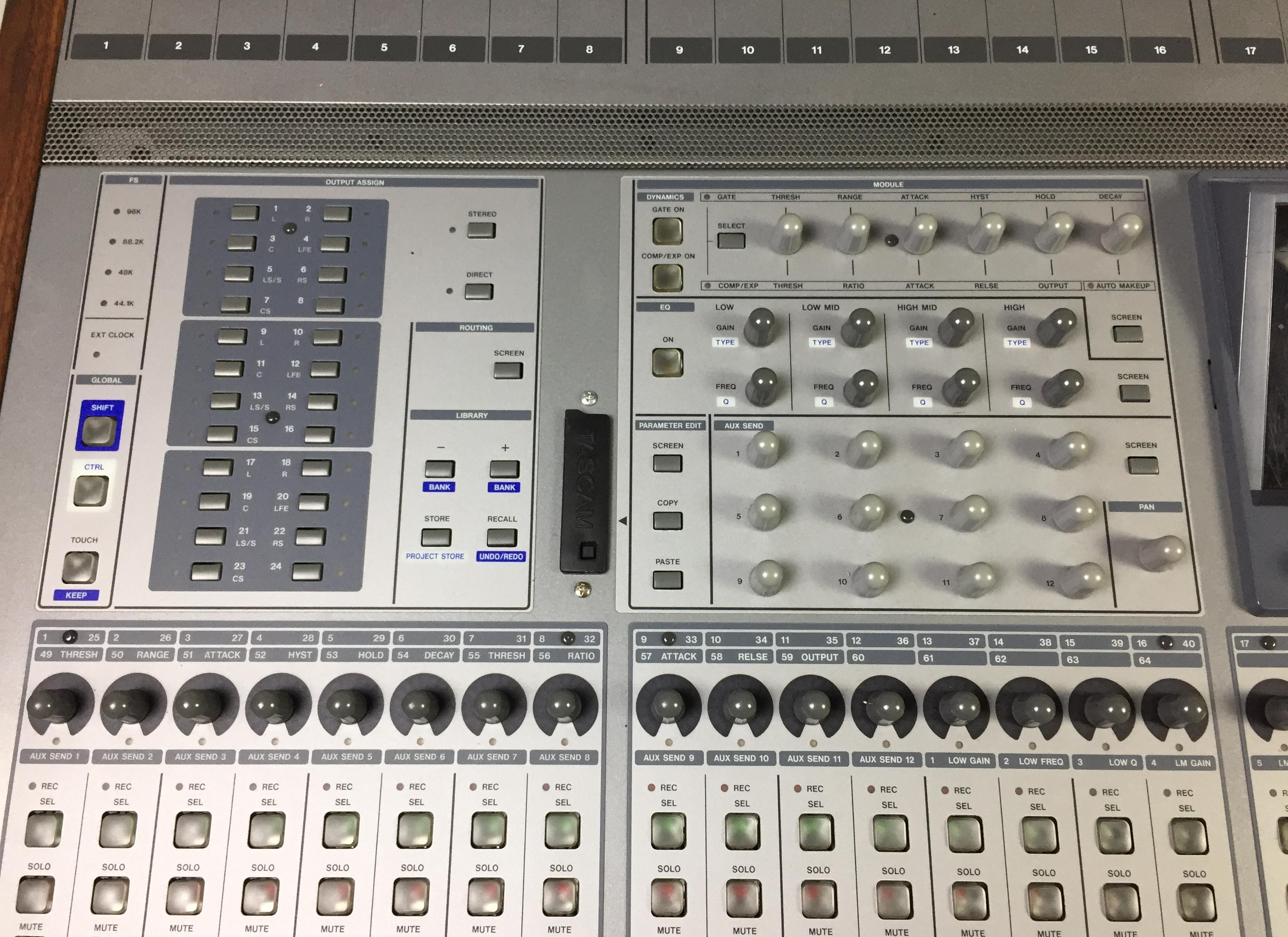 Tascam DM4800 + Scheda Firewire + Flight case | Mixer Tascam