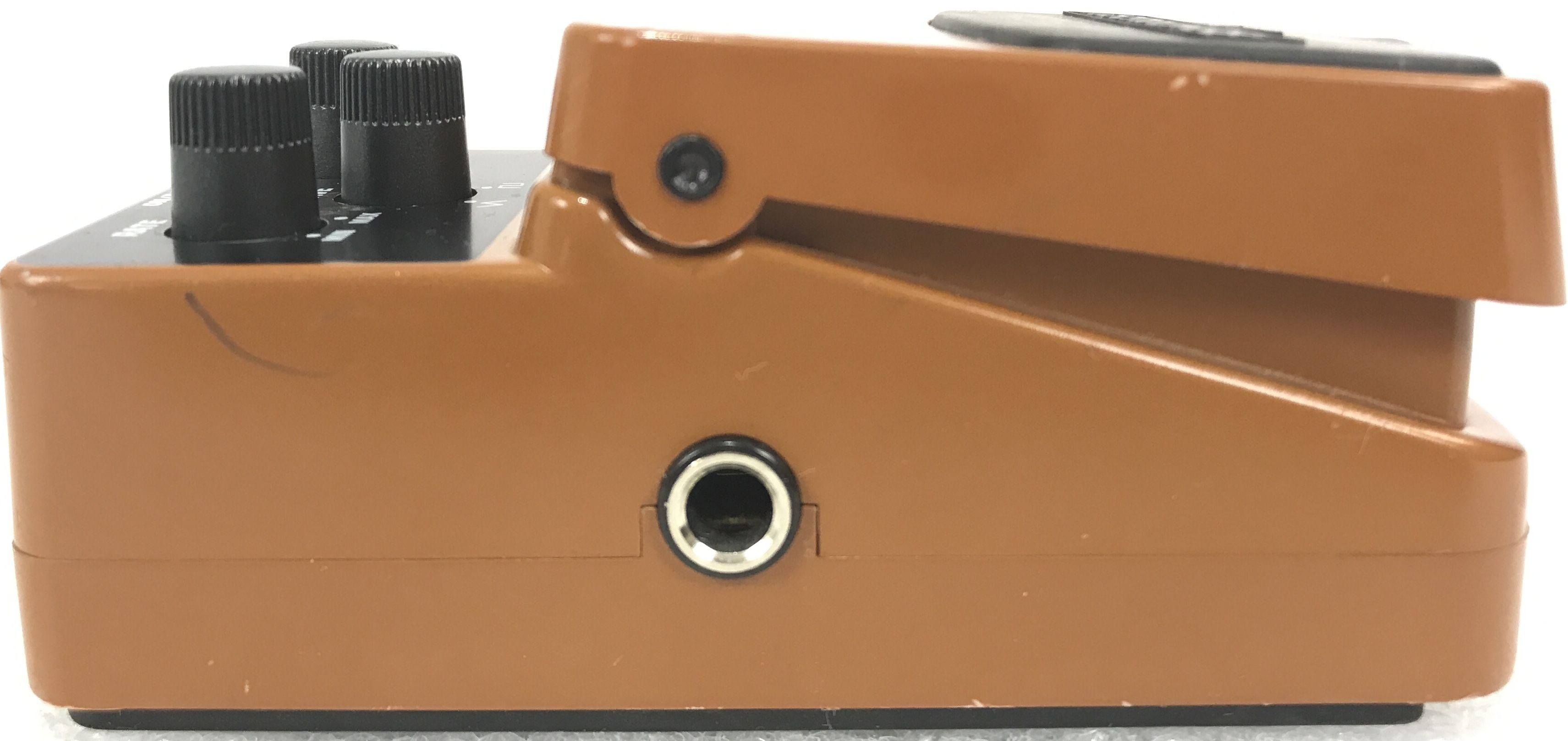 Behringer UT100 Ultra Tremolo | Effetti Behringer