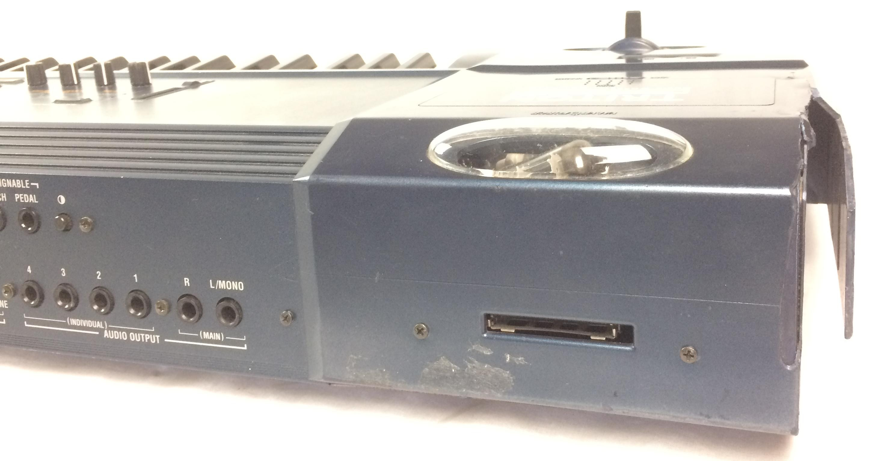 Korg Triton Extreme 76 | Workstation Korg