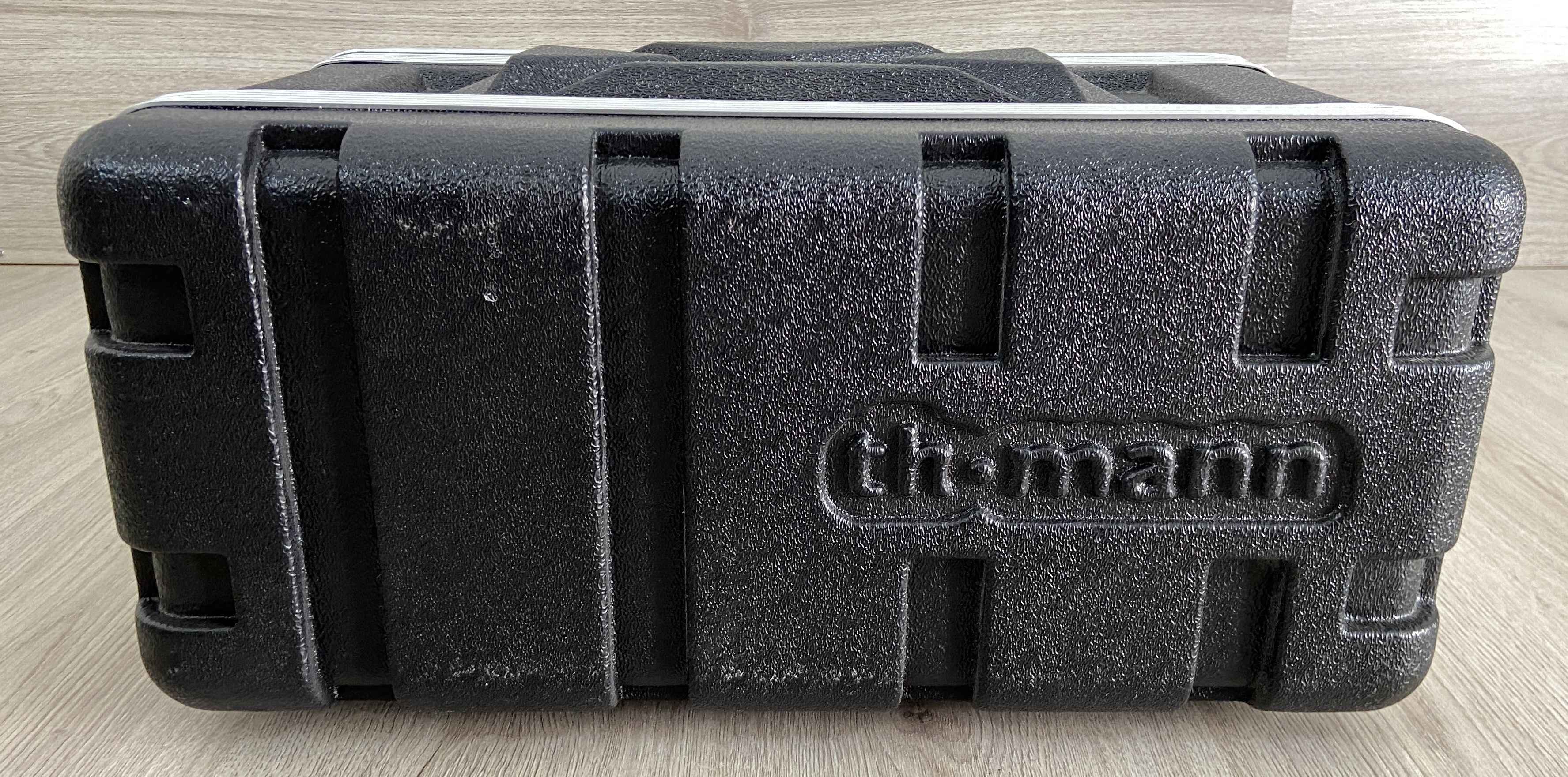 Thomann Flight Case slim 4U | Accessori thomann