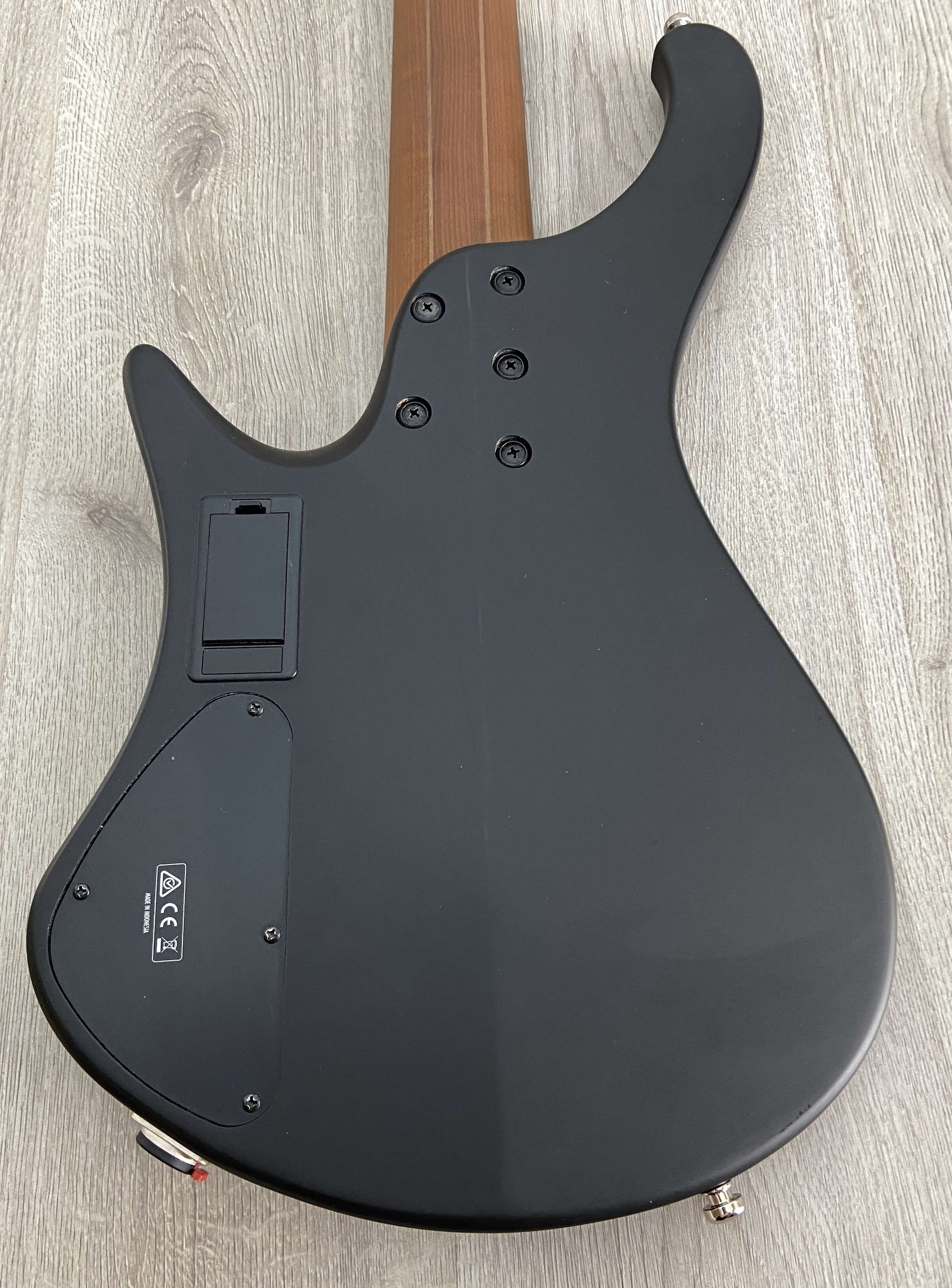 Ibanez EHB1005 Black Flat | Bassi Elettrici Ibanez