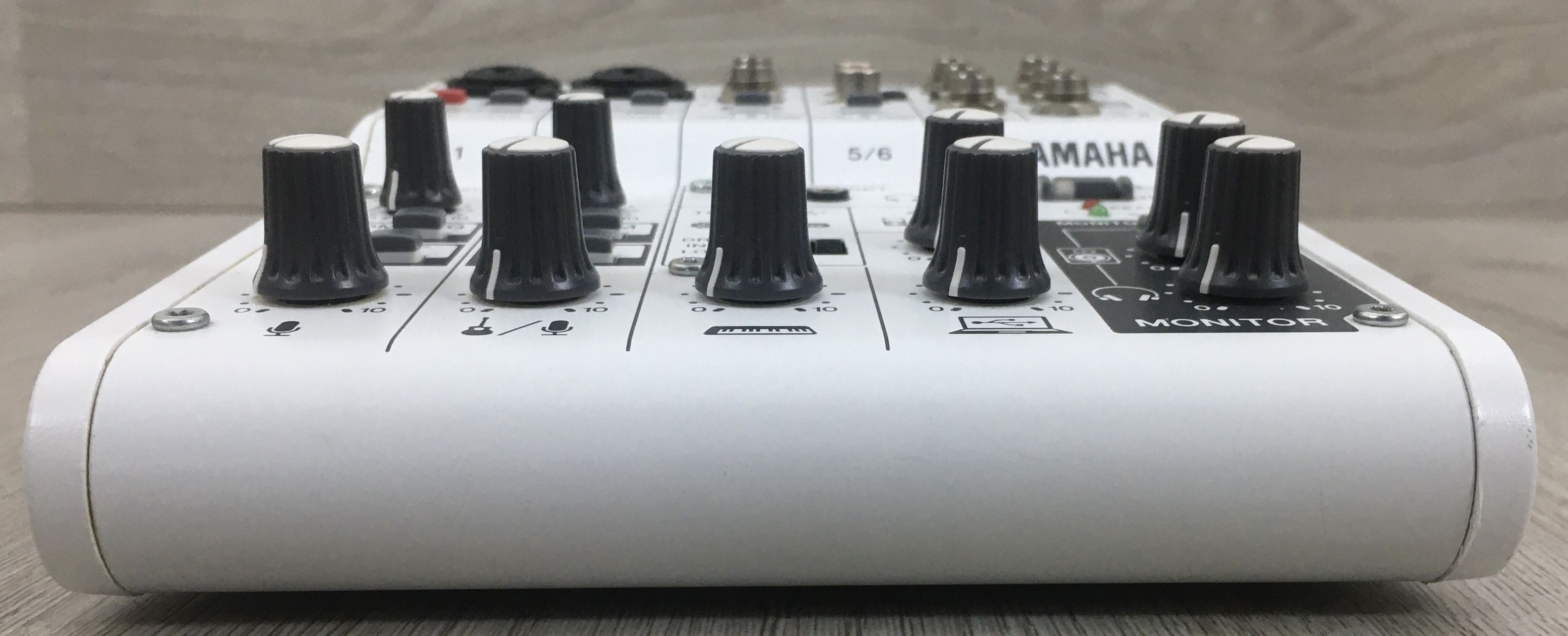 Yamaha AG06 mixer scheda audio USB | Schede Audio Yamaha