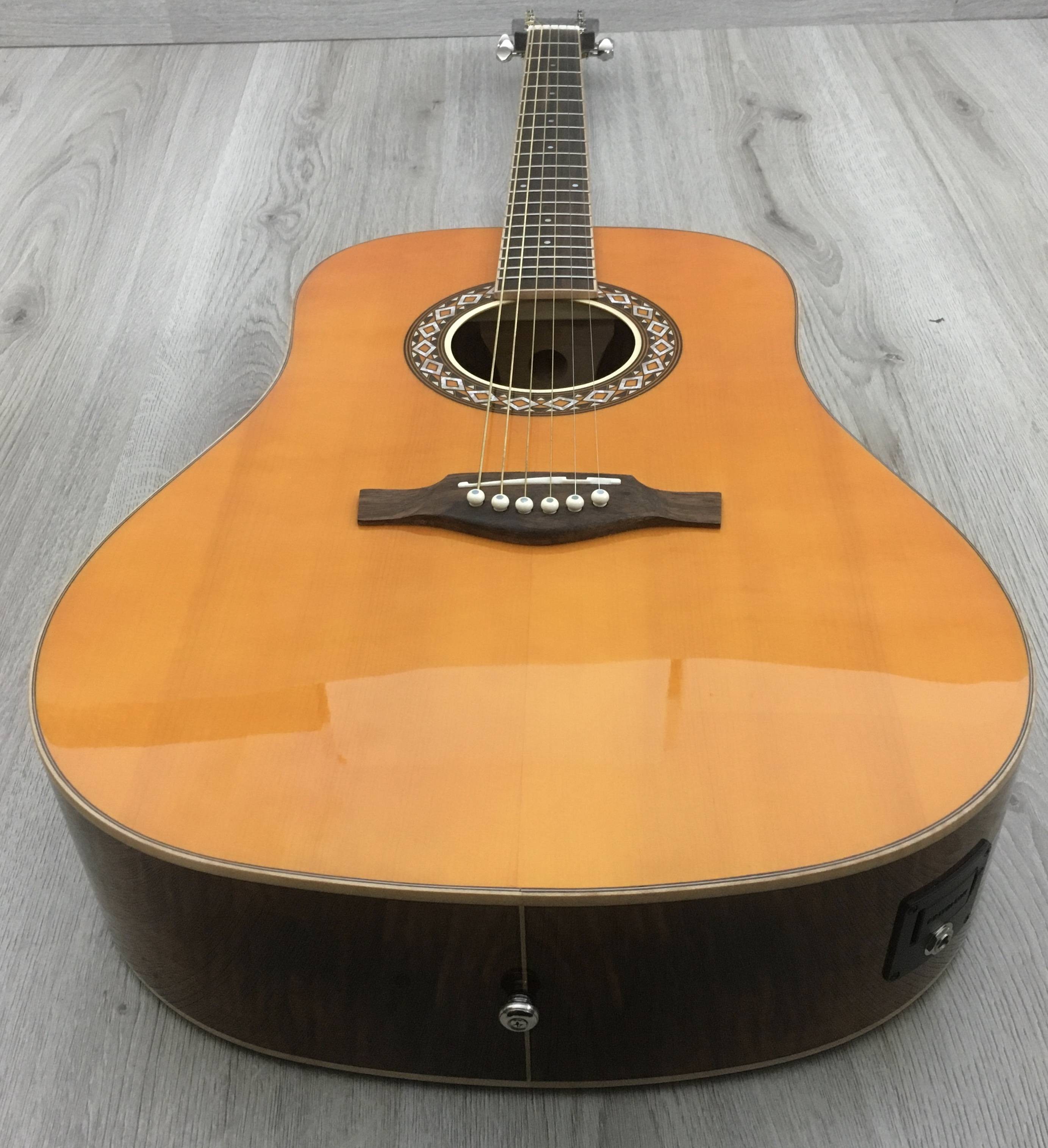 Chitarra Acustica Eko Ranger Futura