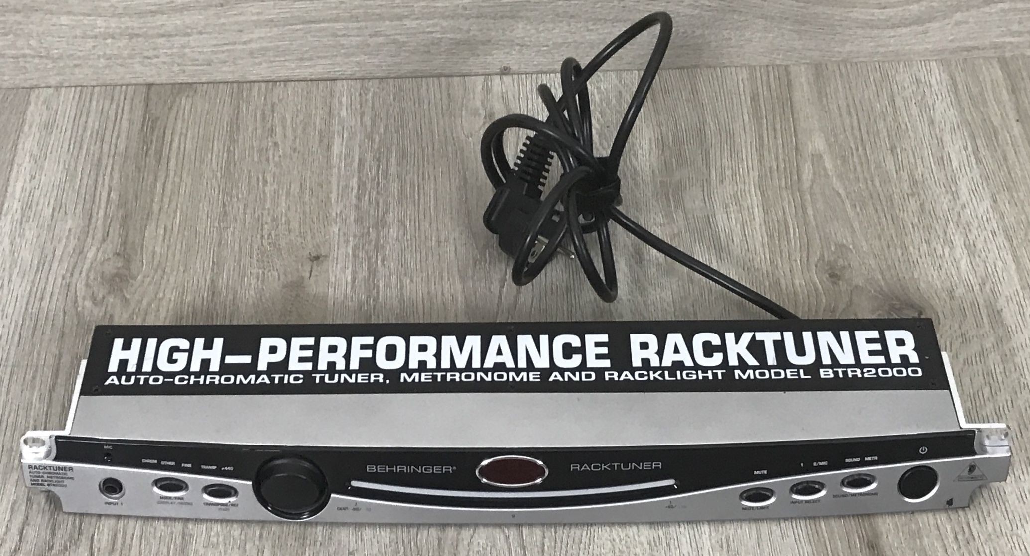 Behringer BTR 2000 Rack Tuner | Effetti Behringer