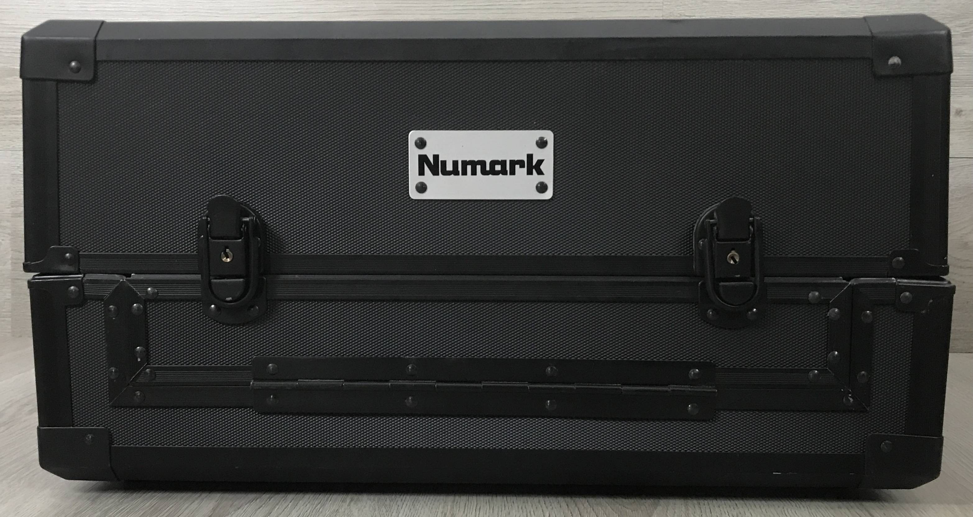 Numark CDMIX case 3 flight case per la serie CDMIX | Attrezzatura p...
