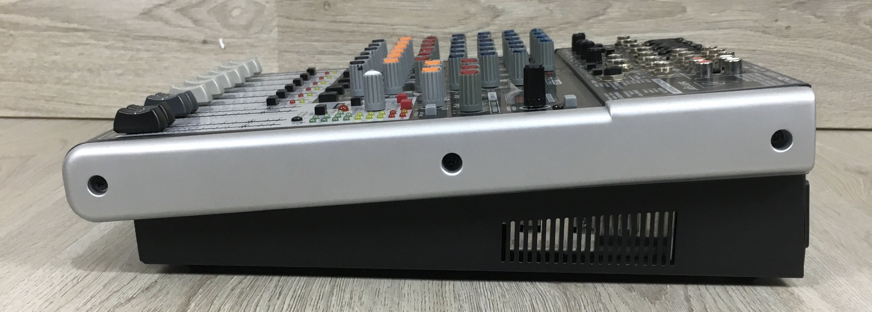Behringer Xenyx X1204 USB | Mixer Behringer