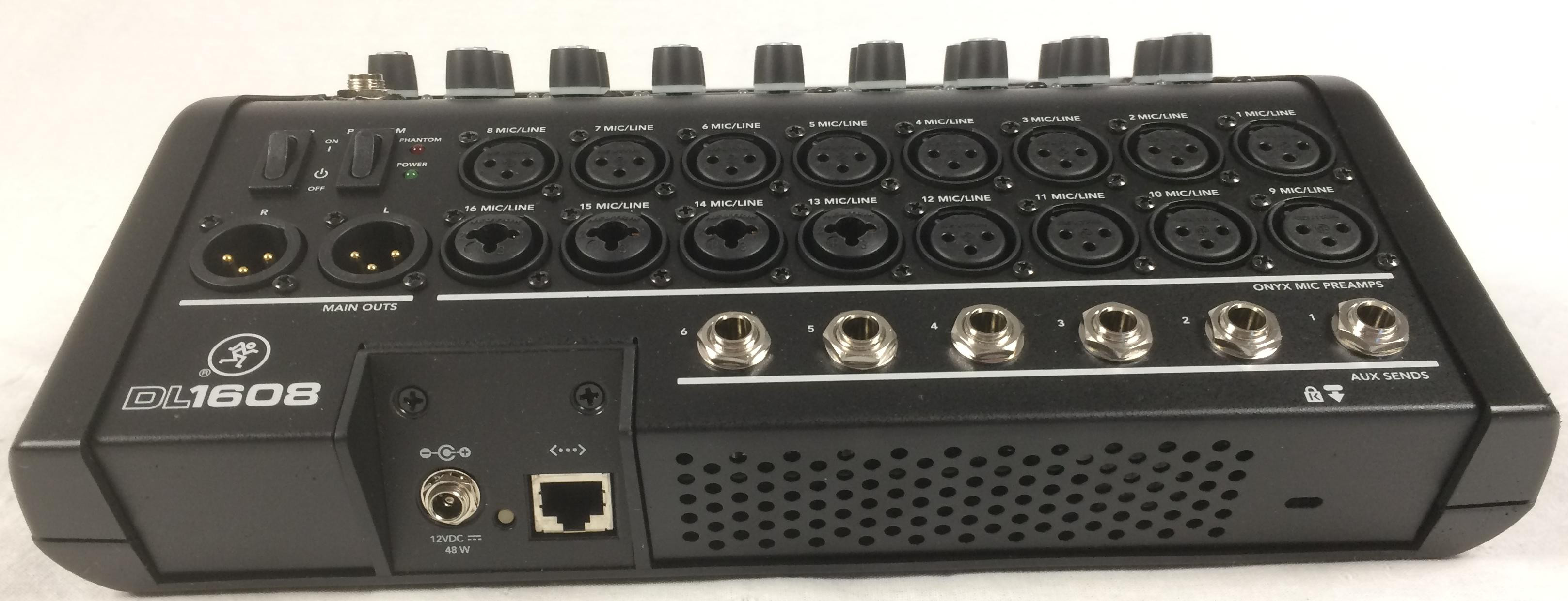 Mackie DL 1608 con flight case | Mixer Mackie