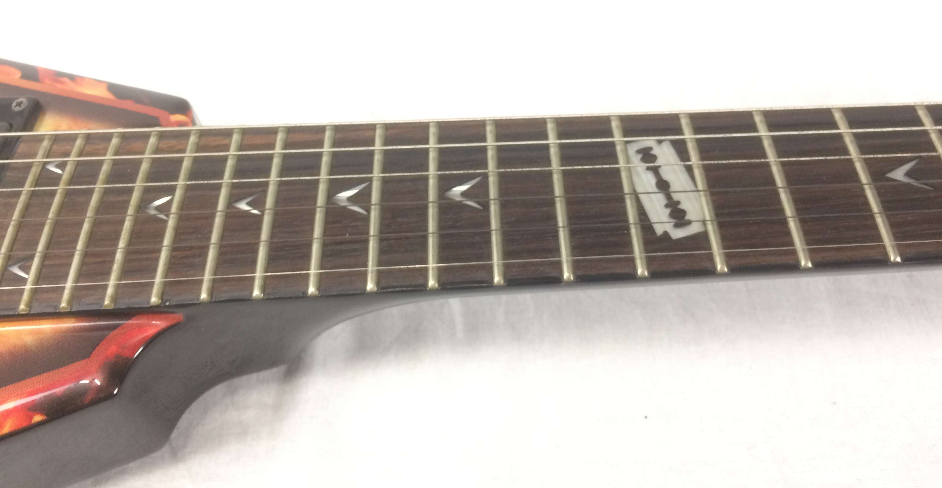 Chitarra Elettrica Dean DIME RAZORBACK V 255 con custodia